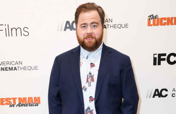 Paul Walter Hauser mit Rollen in Zach Creggers 'Resident Evil'! - Viply