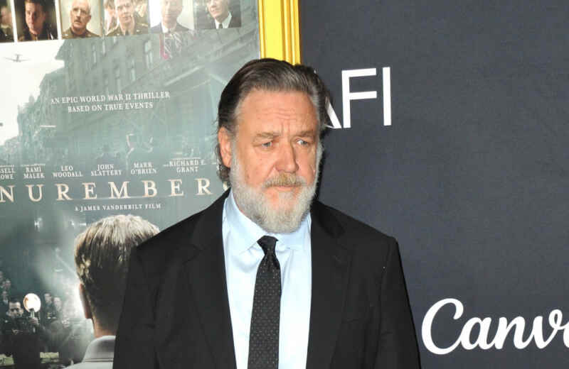 Russell Crowe nennt Gladiator-Fortsetzung 'misslungen' - Viply